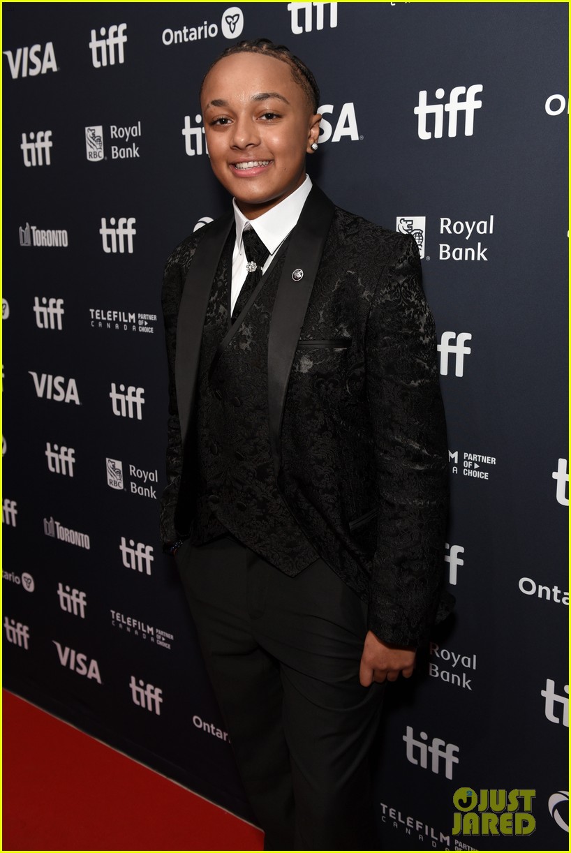 Barry Keoghan Wears Pink Sweater Vest to 'Bird' Premiere at TIFF 2024 ...