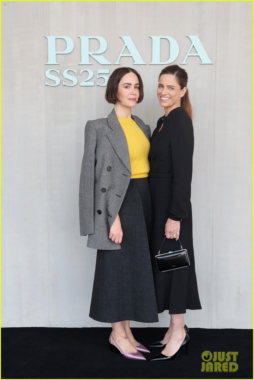 Carey Mulligan Sits Front Row with Maya Hawke at Prada Fashion Show in ...