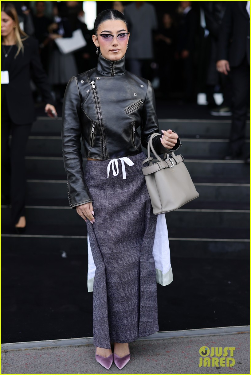 Carey Mulligan Sits Front Row with Maya Hawke at Prada Fashion Show in ...