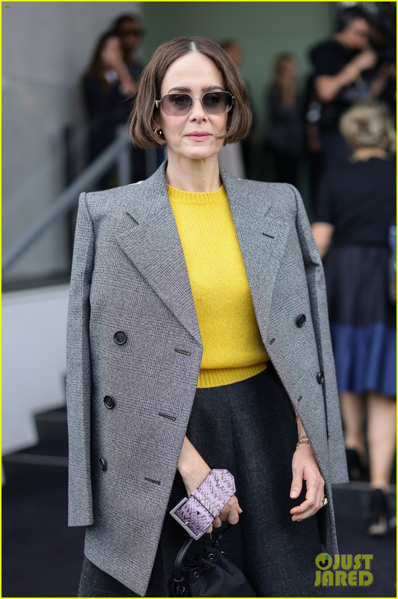 Carey Mulligan Sits Front Row with Maya Hawke at Prada Fashion Show in ...