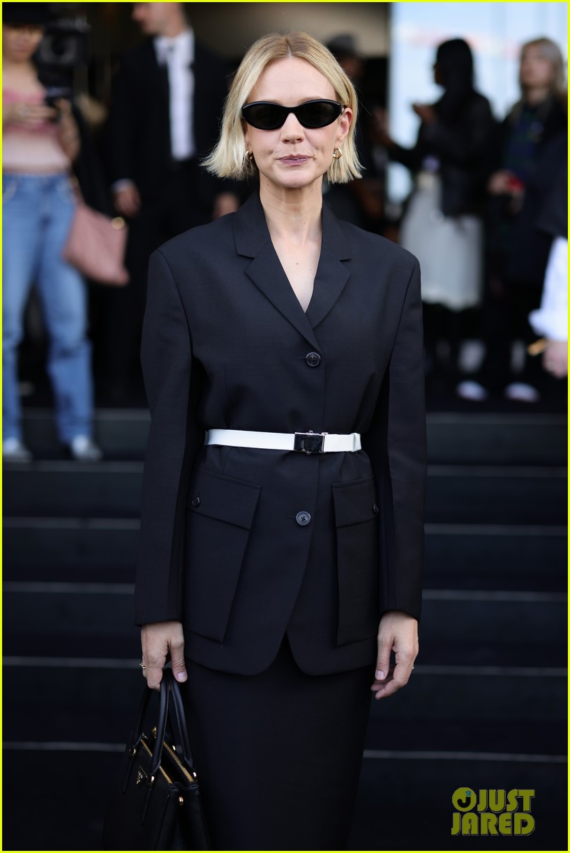 Carey Mulligan Sits Front Row with Maya Hawke at Prada Fashion Show in ...