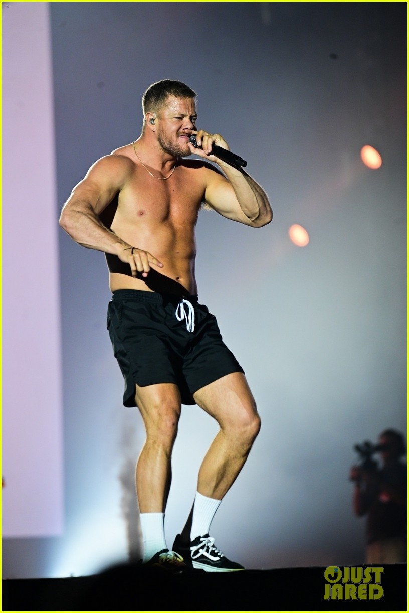 Chris Daughtry Strips Down ‘Radioactive’ in Raw Acoustic Cover — and ...