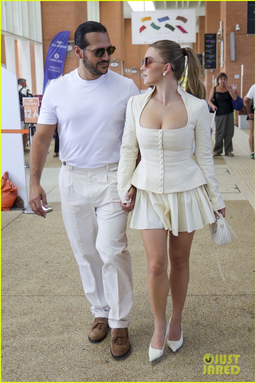 Sydney Sweeney & Fiancé Jonathan Davino Hold Hands as They Arrive at ...