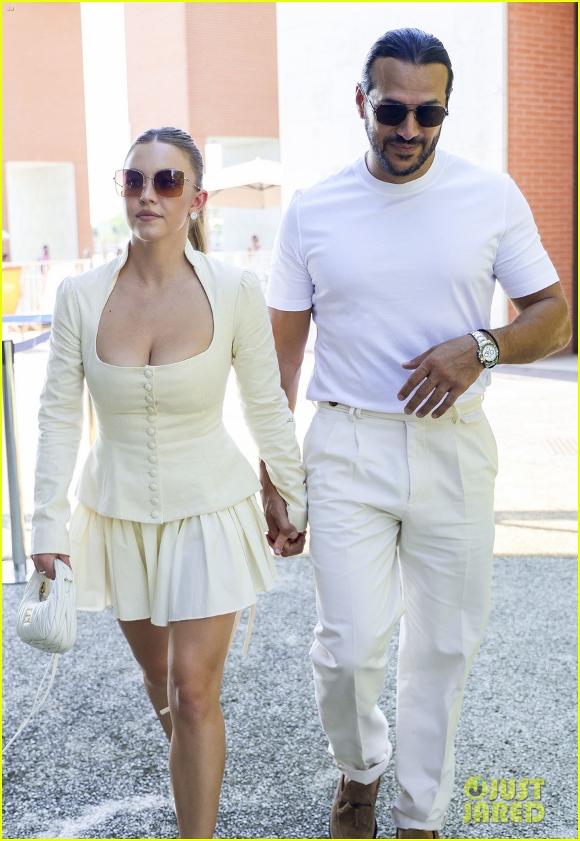 Sydney Sweeney & Fiancé Jonathan Davino Hold Hands as They Arrive at ...