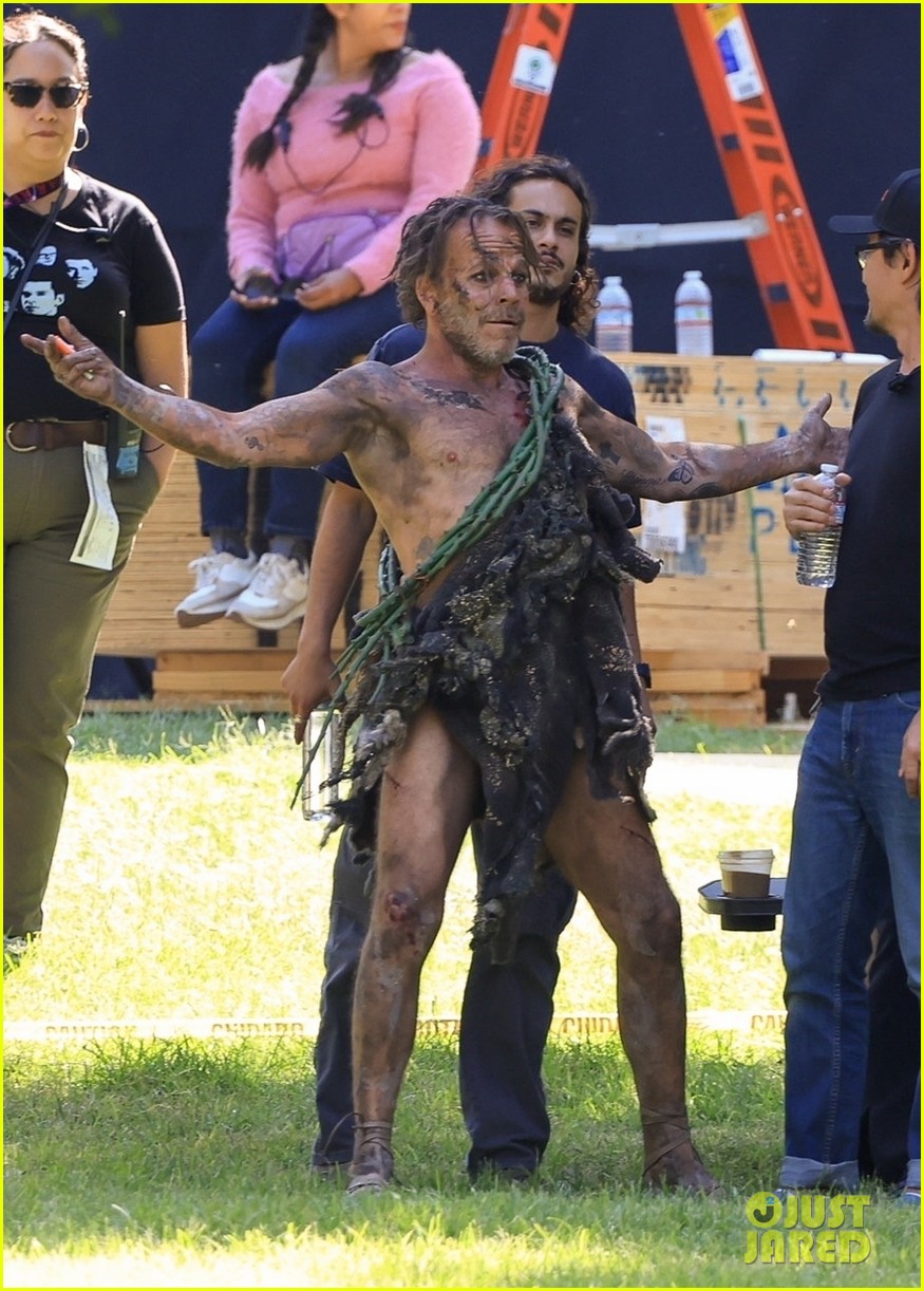 Peter Dinklage & Stephen Dorff Are Unrecognizable in First Photos from ...