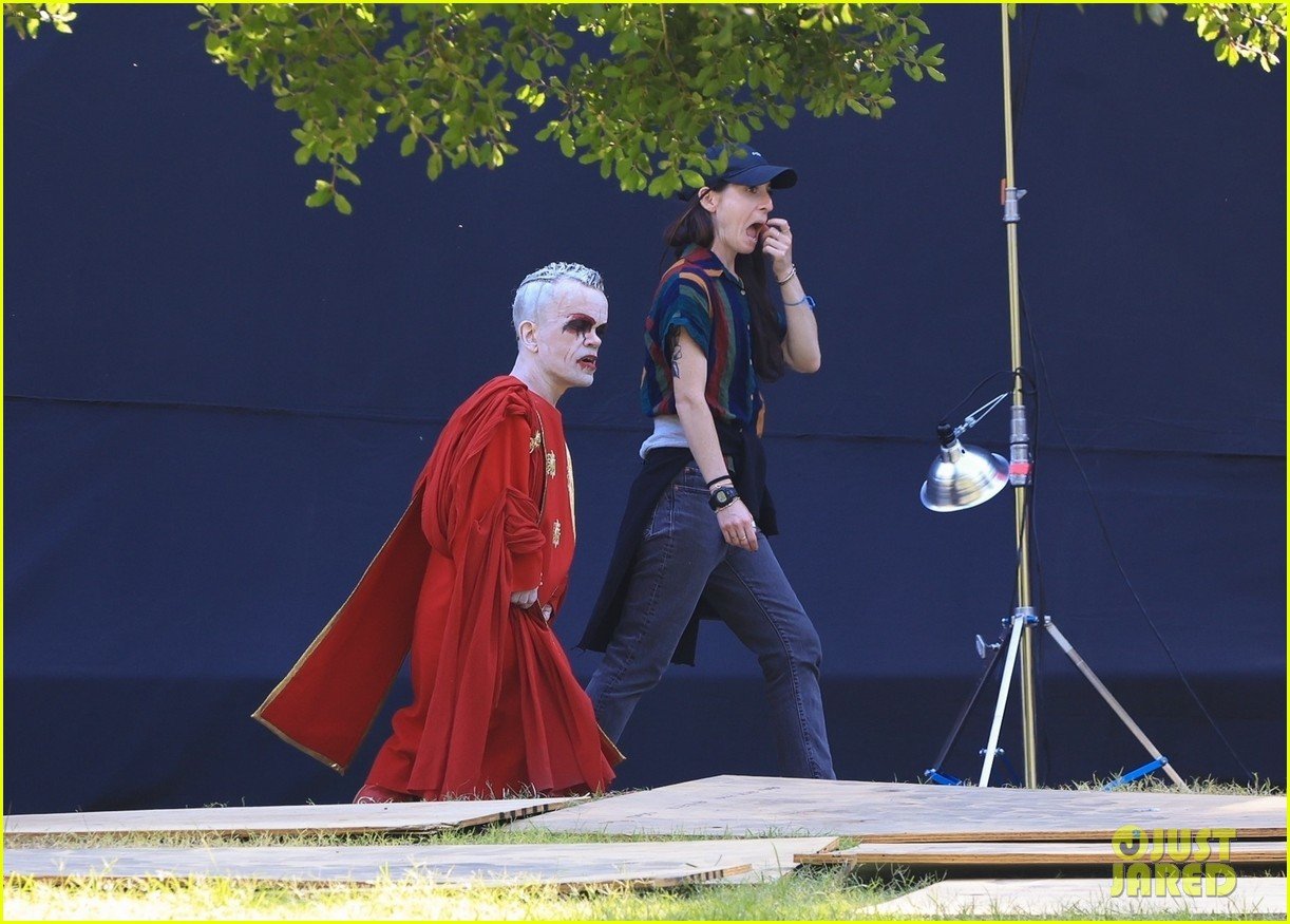 Peter Dinklage & Stephen Dorff Are Unrecognizable in First Photos from ...