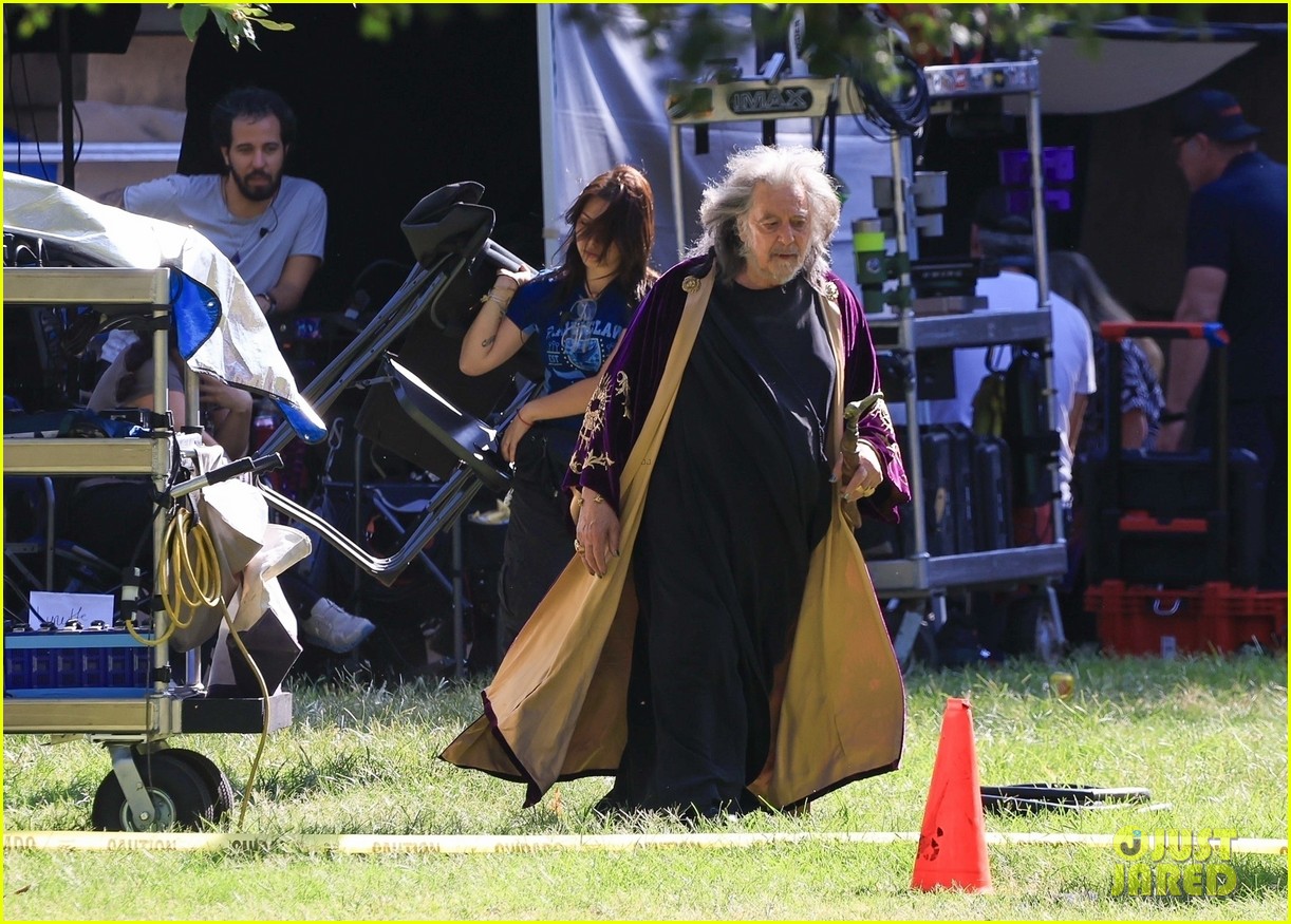 Peter Dinklage & Stephen Dorff Are Unrecognizable in First Photos from ...