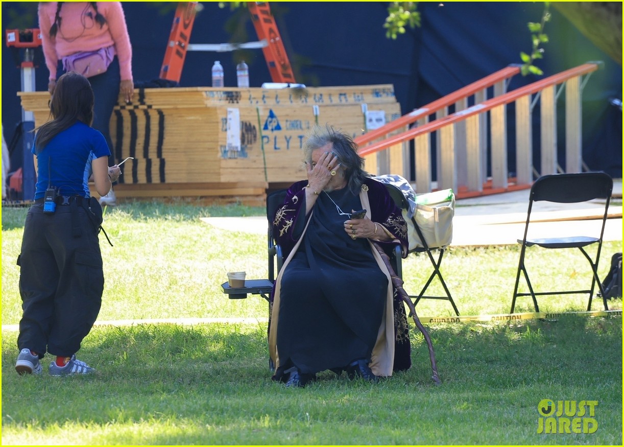 Peter Dinklage & Stephen Dorff Are Unrecognizable in First Photos from ...