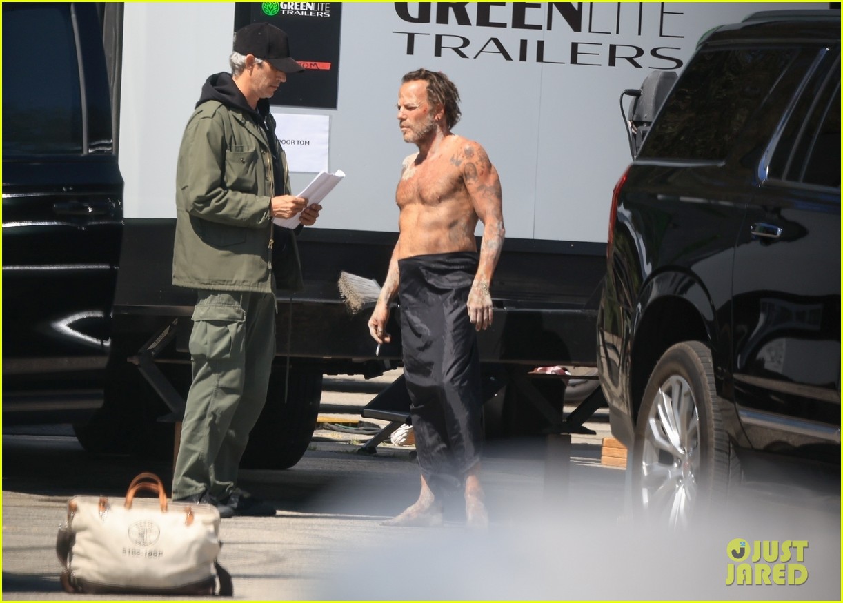 Peter Dinklage & Stephen Dorff Are Unrecognizable in First Photos from ...