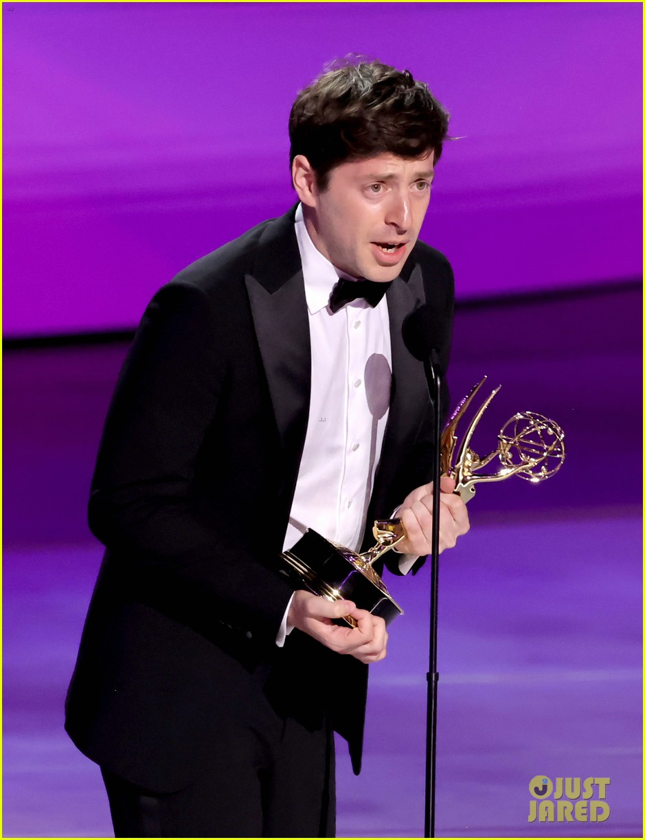 'Just For Us' Comedian Alex Edelman Gives Emotional Speech After ...