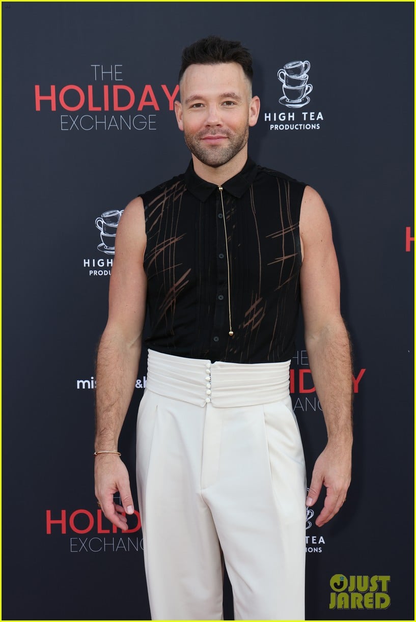 Broadway Couple Taylor Frey & Kyle Dean Massey Premiere Their New Rom ...