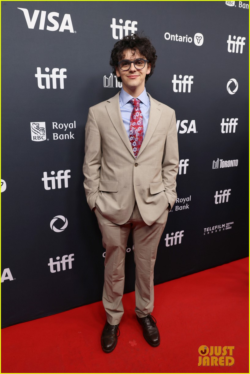 Kate Mara & Paul Rudd Join Forces at 'Friendship' Premiere During TIFF ...