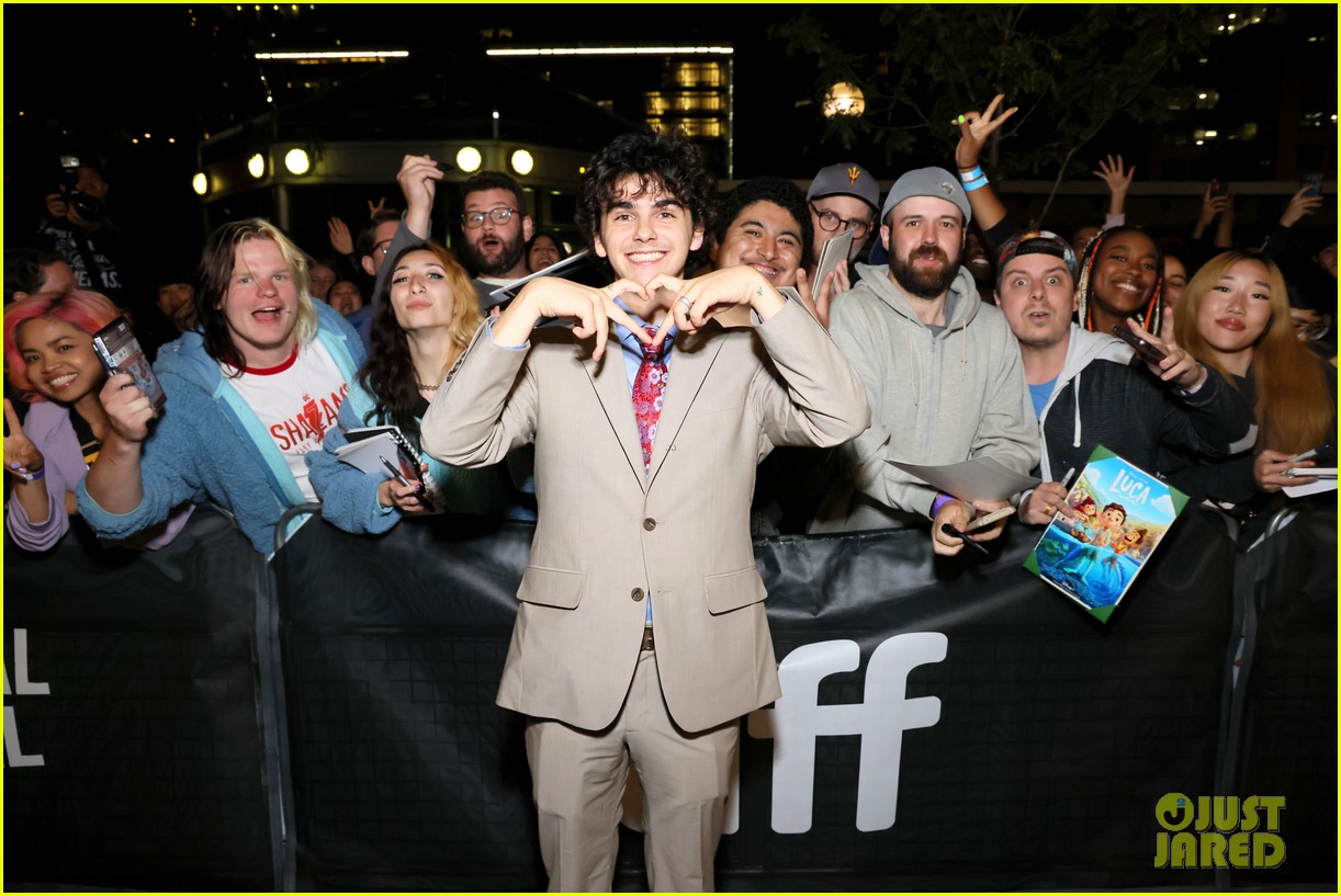 Kate Mara & Paul Rudd Join Forces at 'Friendship' Premiere During TIFF ...