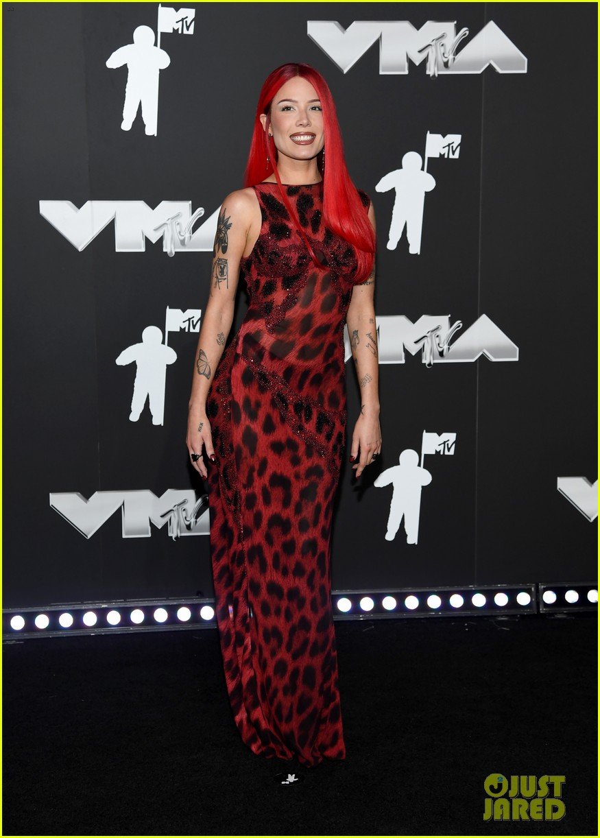 Halsey Pairs Red Hair with Red & Black Dress to MTV VMAs 2024: Photo ...