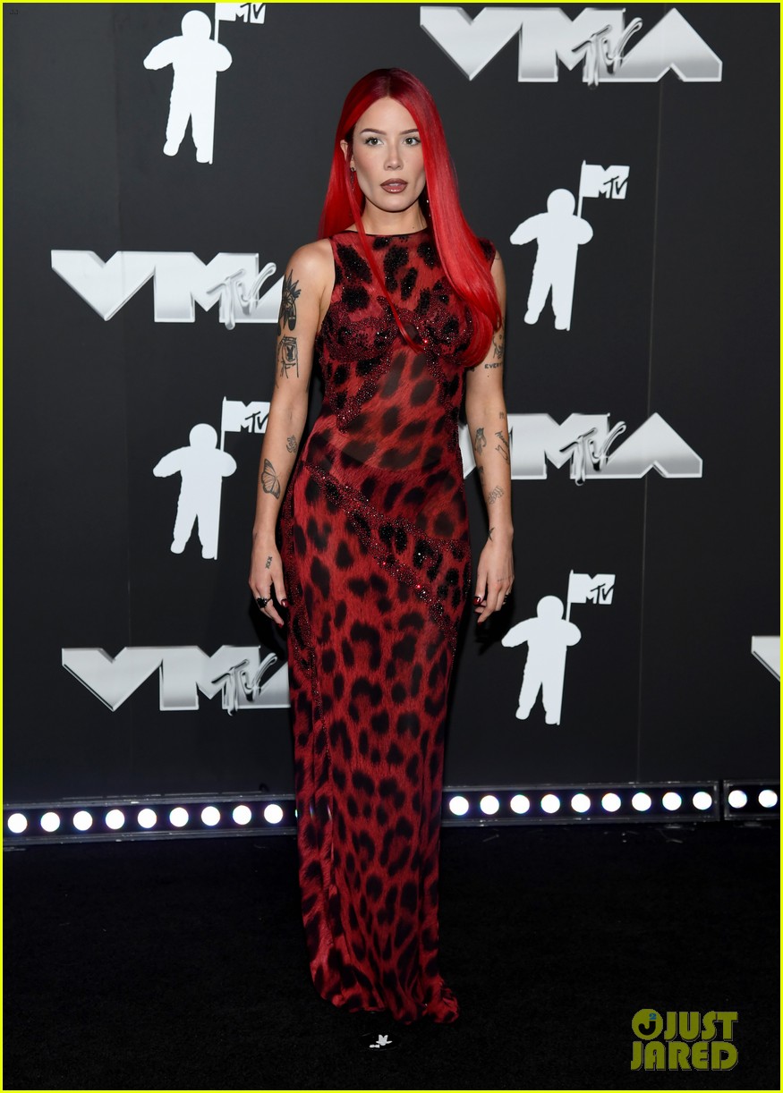 Halsey Pairs Red Hair with Red & Black Dress to MTV VMAs 2024: Photo ...