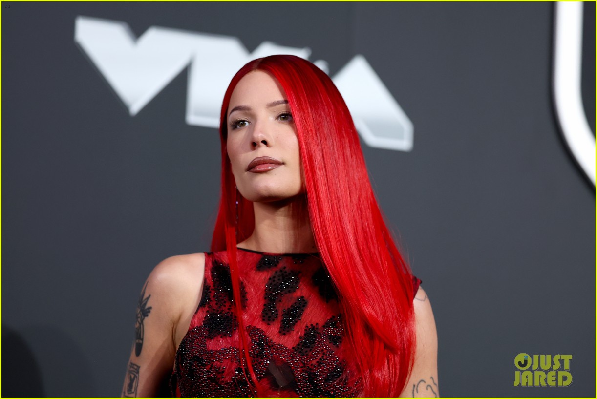 Halsey Pairs Red Hair with Red & Black Dress to MTV VMAs 2024: Photo ...