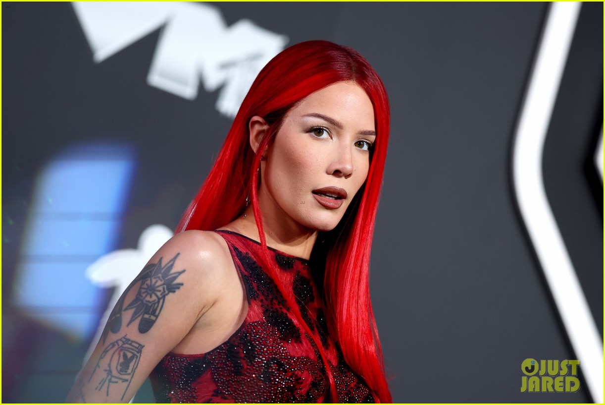Halsey Pairs Red Hair with Red & Black Dress to MTV VMAs 2024: Photo ...