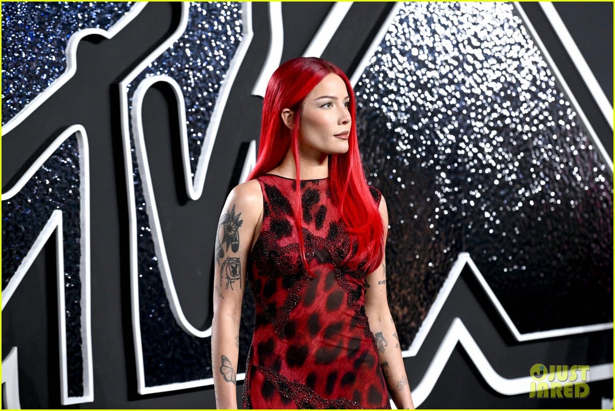 Halsey Pairs Red Hair with Red & Black Dress to MTV VMAs 2024: Photo ...