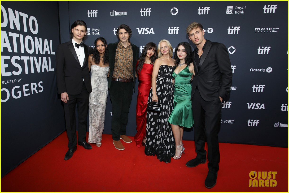 Brandon Routh & Mena Suvari Give the 'Ick' During Toronto Film Festival ...