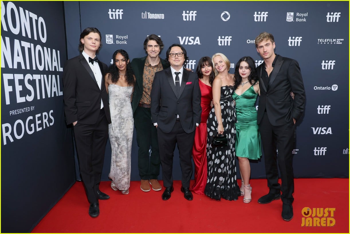 Brandon Routh & Mena Suvari Give the 'Ick' During Toronto Film Festival ...