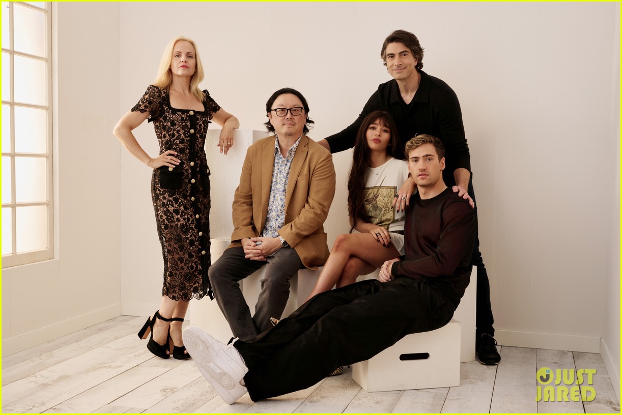 Brandon Routh & Mena Suvari Give the 'Ick' During Toronto Film Festival ...