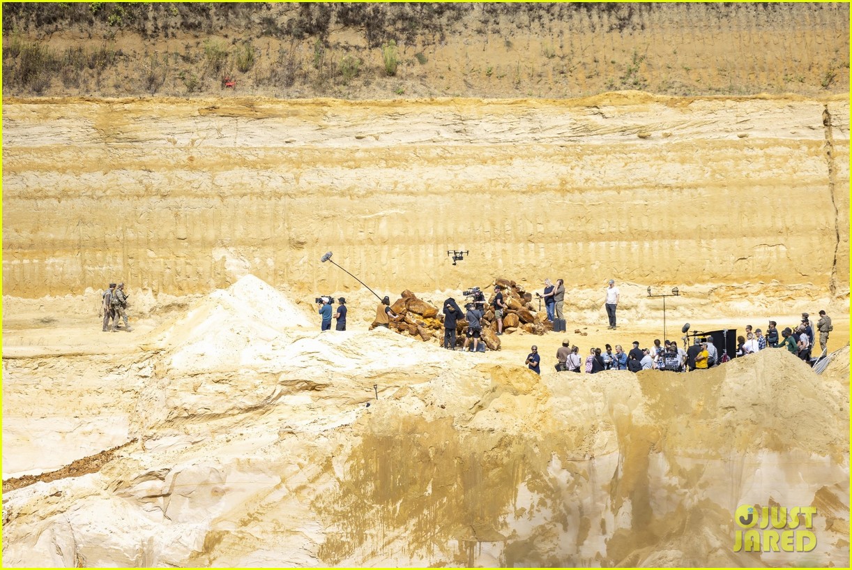 Aaron Taylor-Johnson & Theo James Film Intense Action Scene for 'Fuze ...