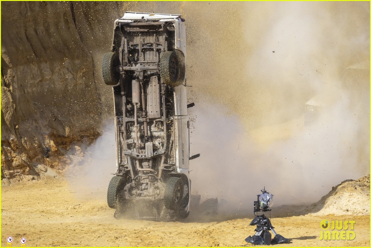 Aaron Taylor-Johnson & Theo James Film Intense Action Scene for 'Fuze ...