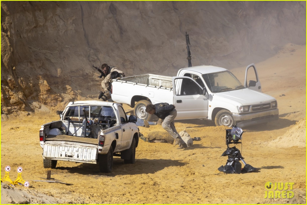 Aaron Taylor-Johnson & Theo James Film Intense Action Scene for 'Fuze ...