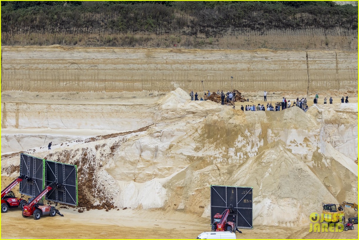 Aaron Taylor-Johnson & Theo James Film Intense Action Scene for 'Fuze ...