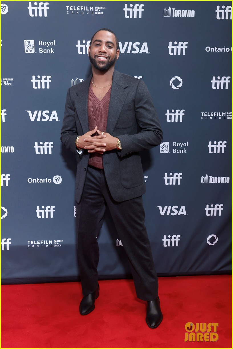 Jennifer Lopez Wows in First Public Appearance Since Ben Affleck ...