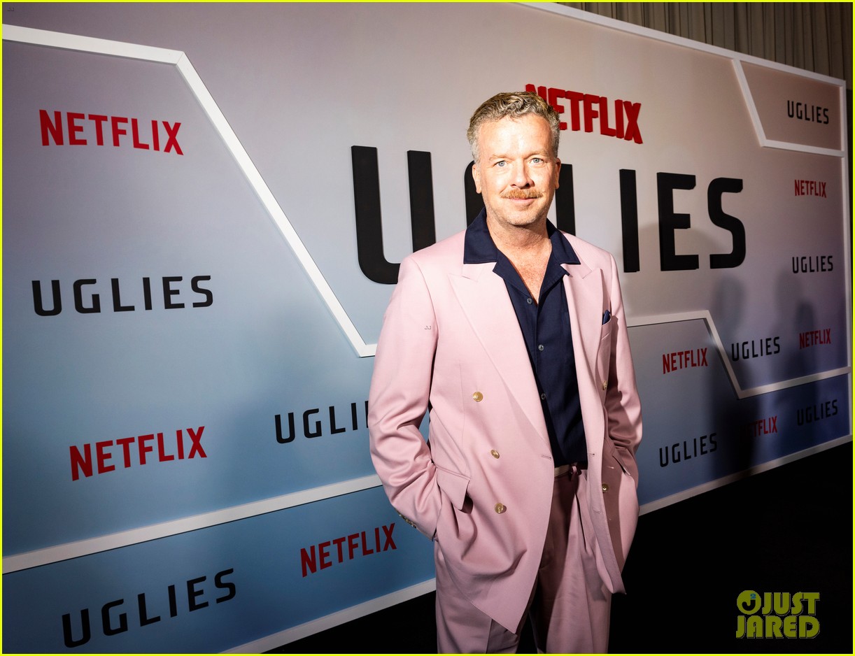 Joey King Premieres Her Sci-Fi Netflix Movie 'Uglies' in L.A. Alongside the Cast!: Photo 5075204 ...