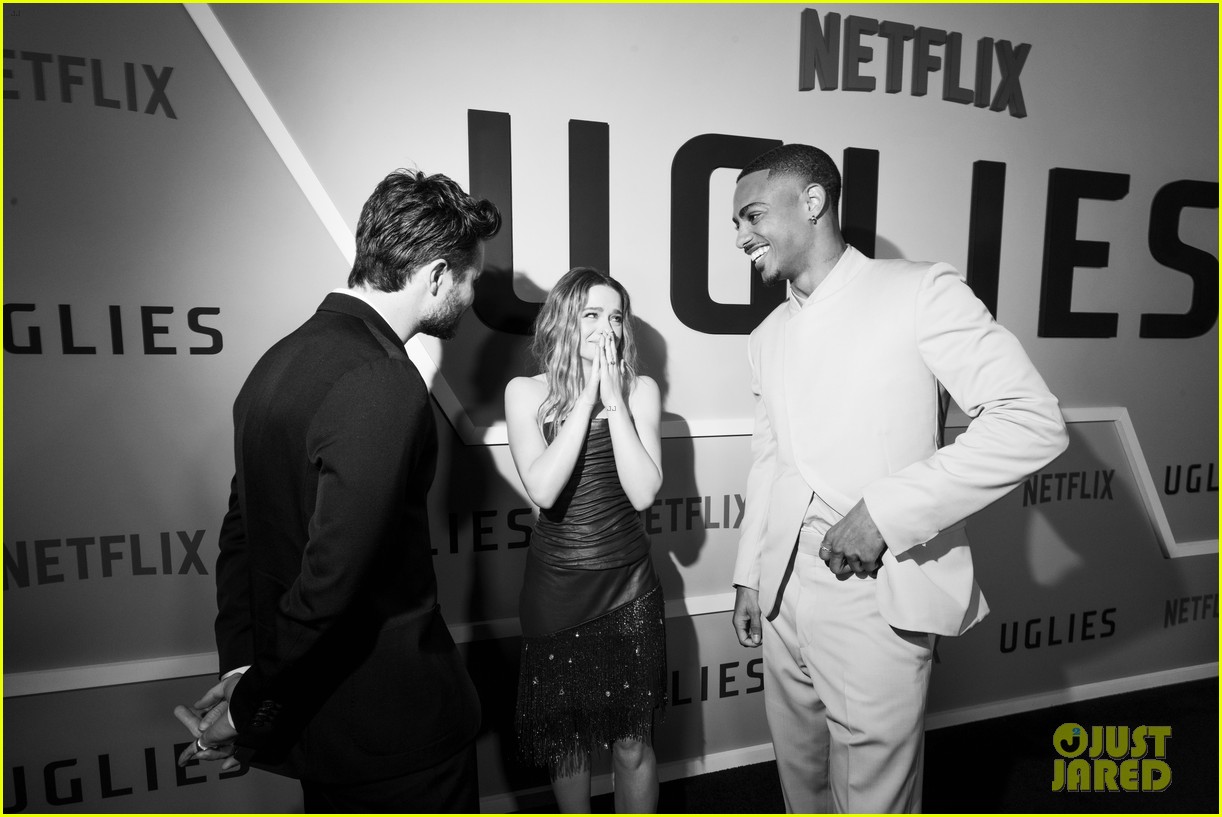 Joey King Premieres Her Sci-Fi Netflix Movie 'Uglies' in L.A. Alongside ...