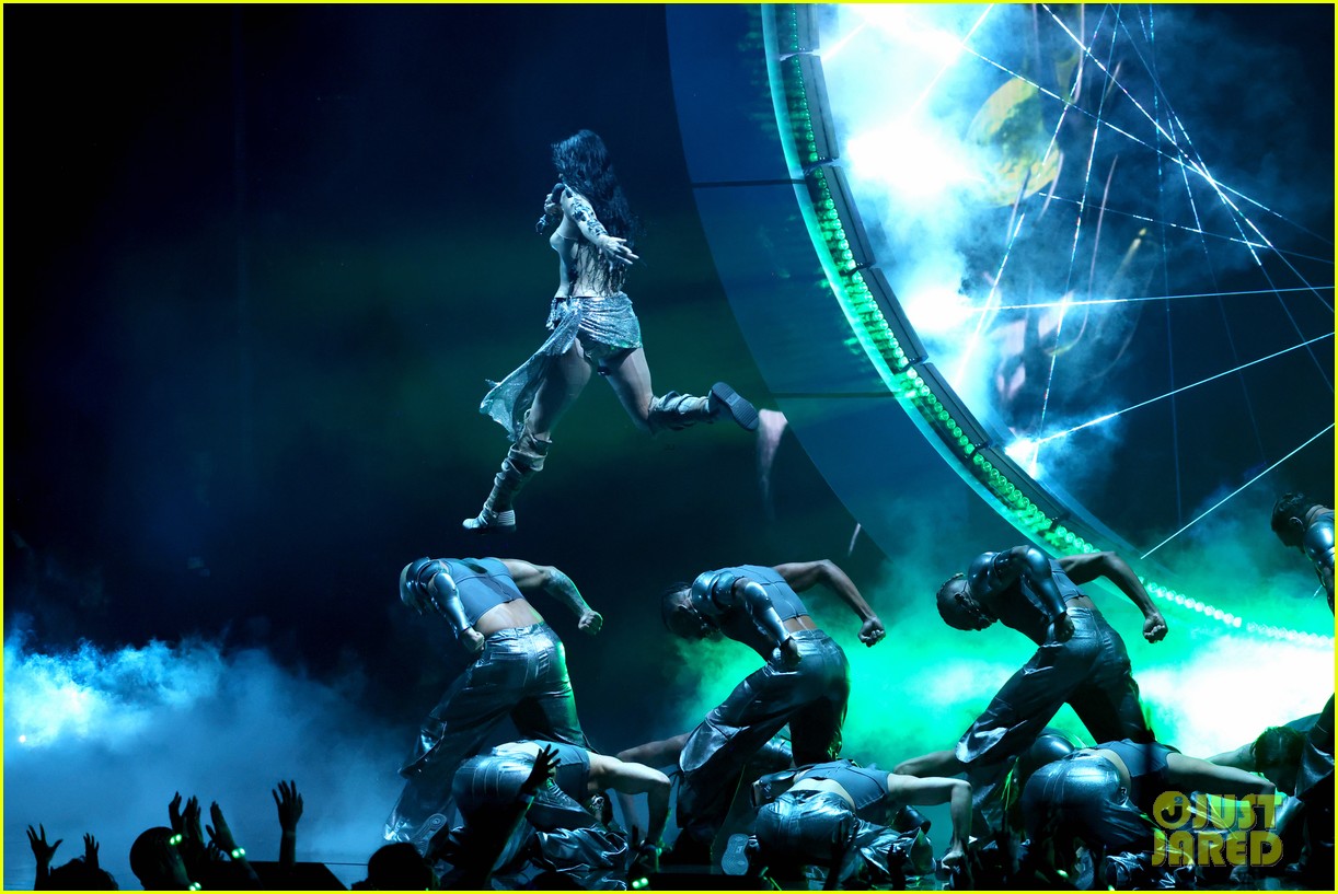 Katy Perry Performs Medley of Her Greatest Hits During Vanguard ...