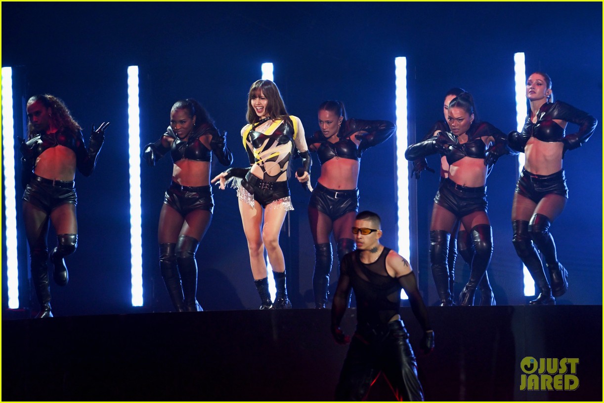 LISA Puts on a Fierce Performance, Debuts New Song at Global Citizen ...