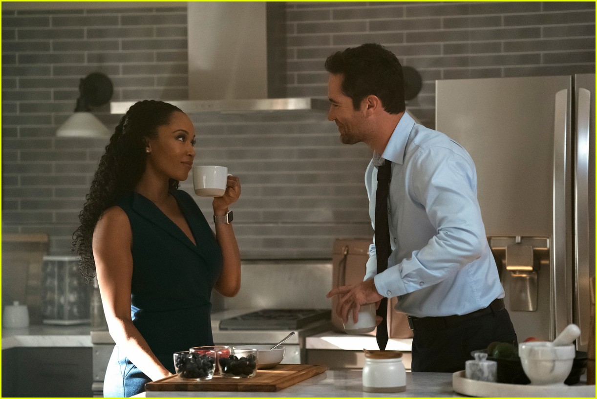 'The Lincoln Lawyer' Season 3 Trailer: Mickey Haller Finds Himself in ...