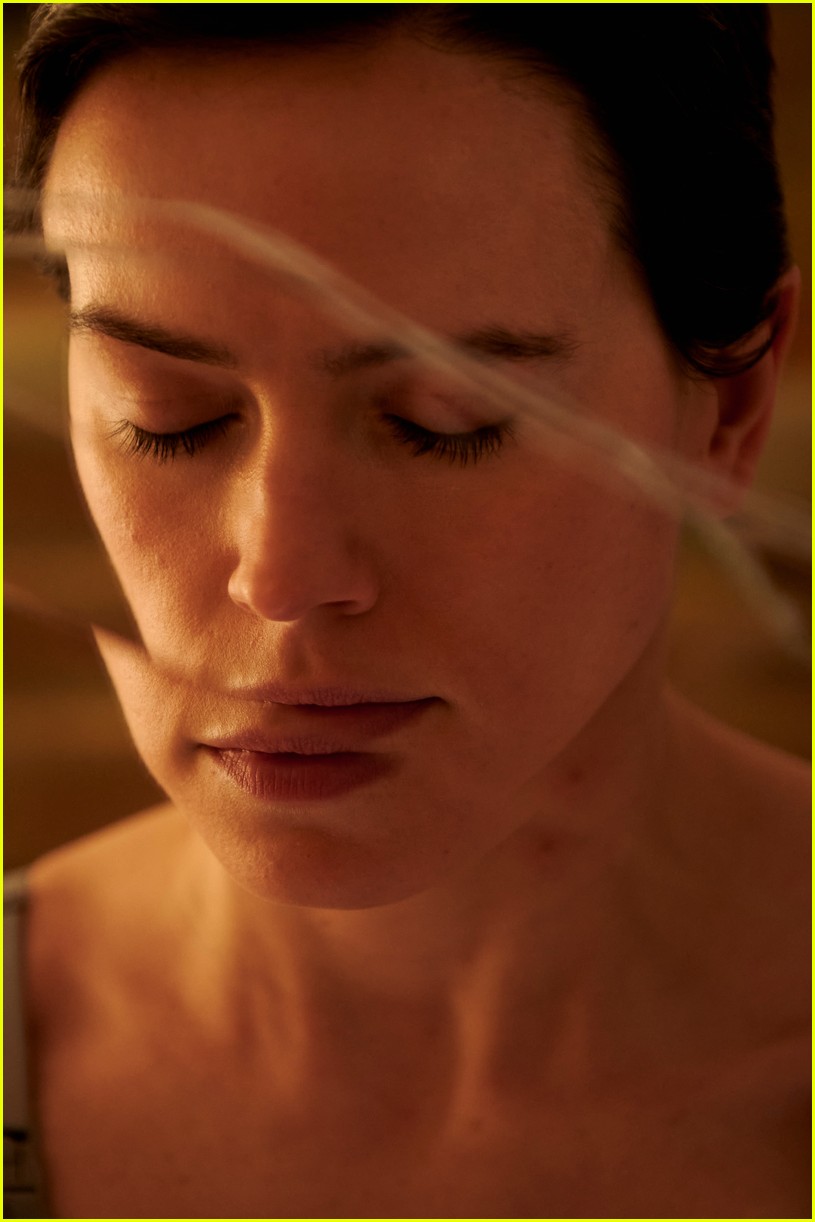 Daisy Ridley Stuck in Troubled Marriage in Trailer for New Thriller ...