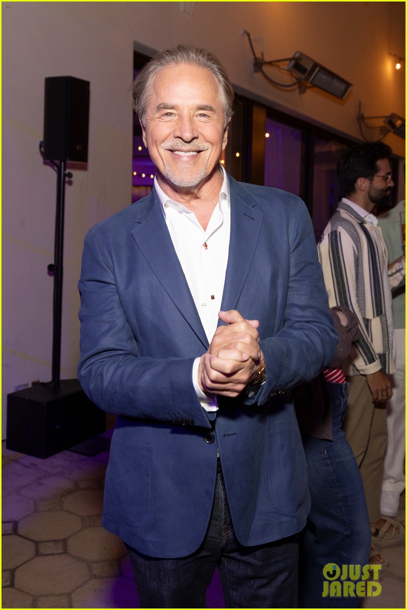 Joshua Jackson Joins Phillipa Soo, Don Johnson, & Sean Teale at 'Doctor ...