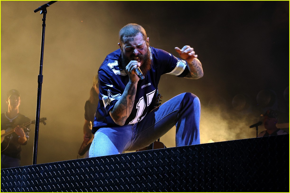 Post Malone's 'F-1 Trillion Tour' Setlist Revealed After Opening Night ...