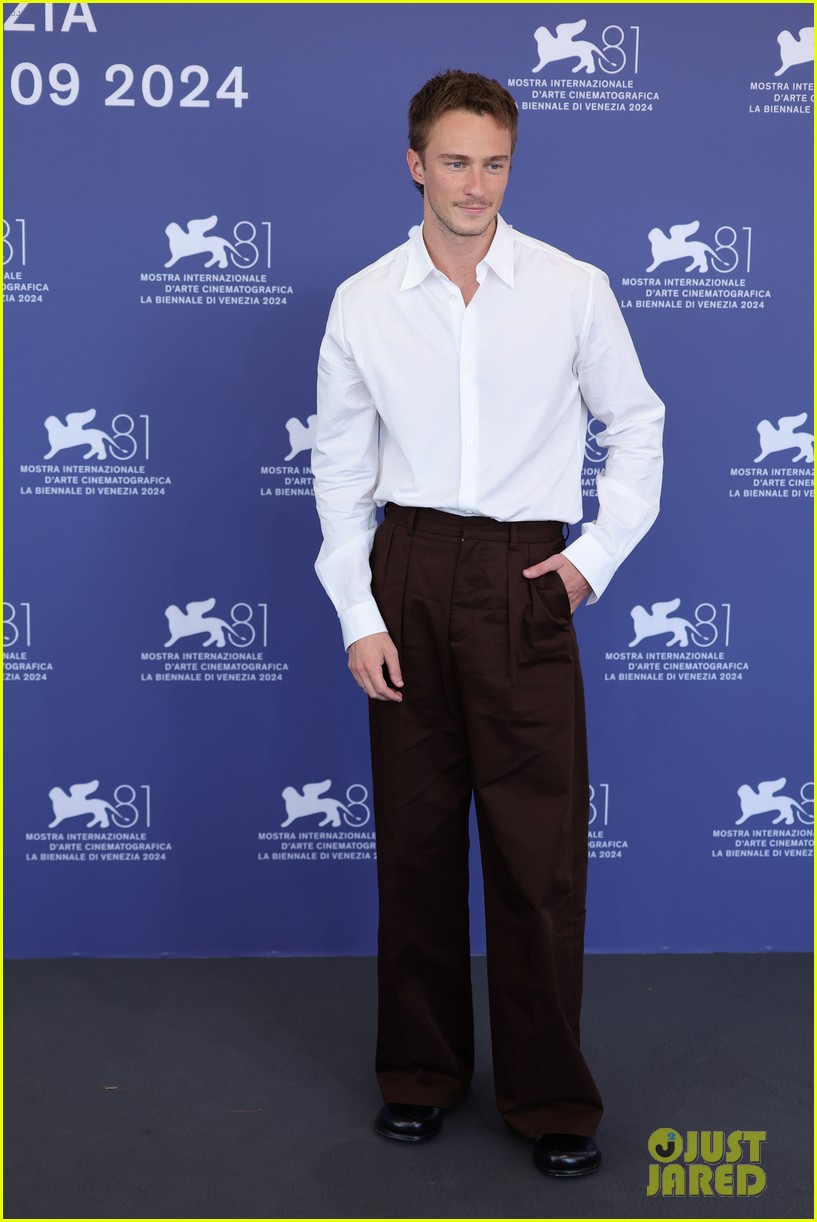 Daniel Craig Talks Filming Intimate Scenes with Drew Starkey for 'Queer': Photo 5069208 | Daniel ...