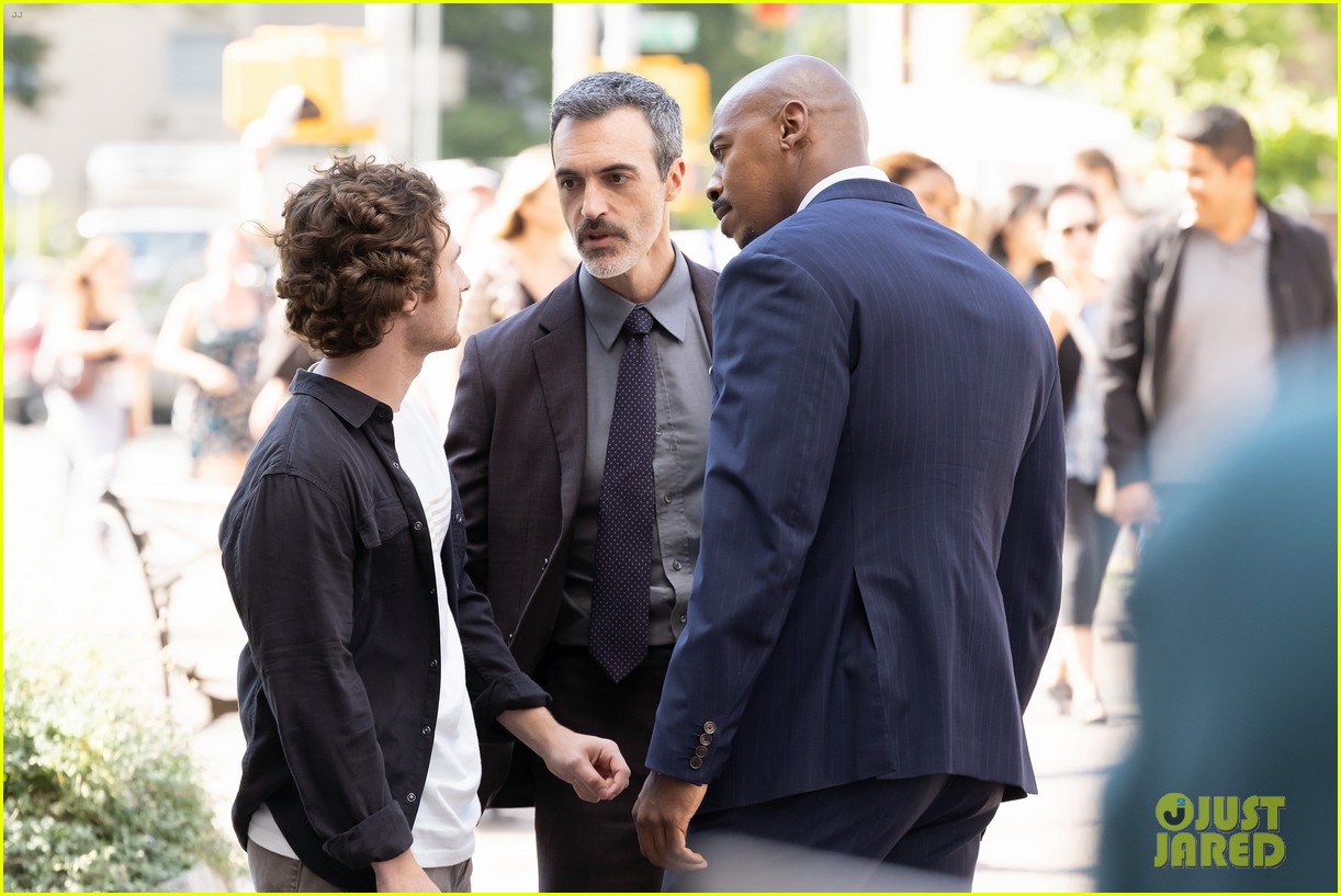 Mehcad Brooks & Reid Scott Film Arrest Scene for 'Law & Order' Season ...