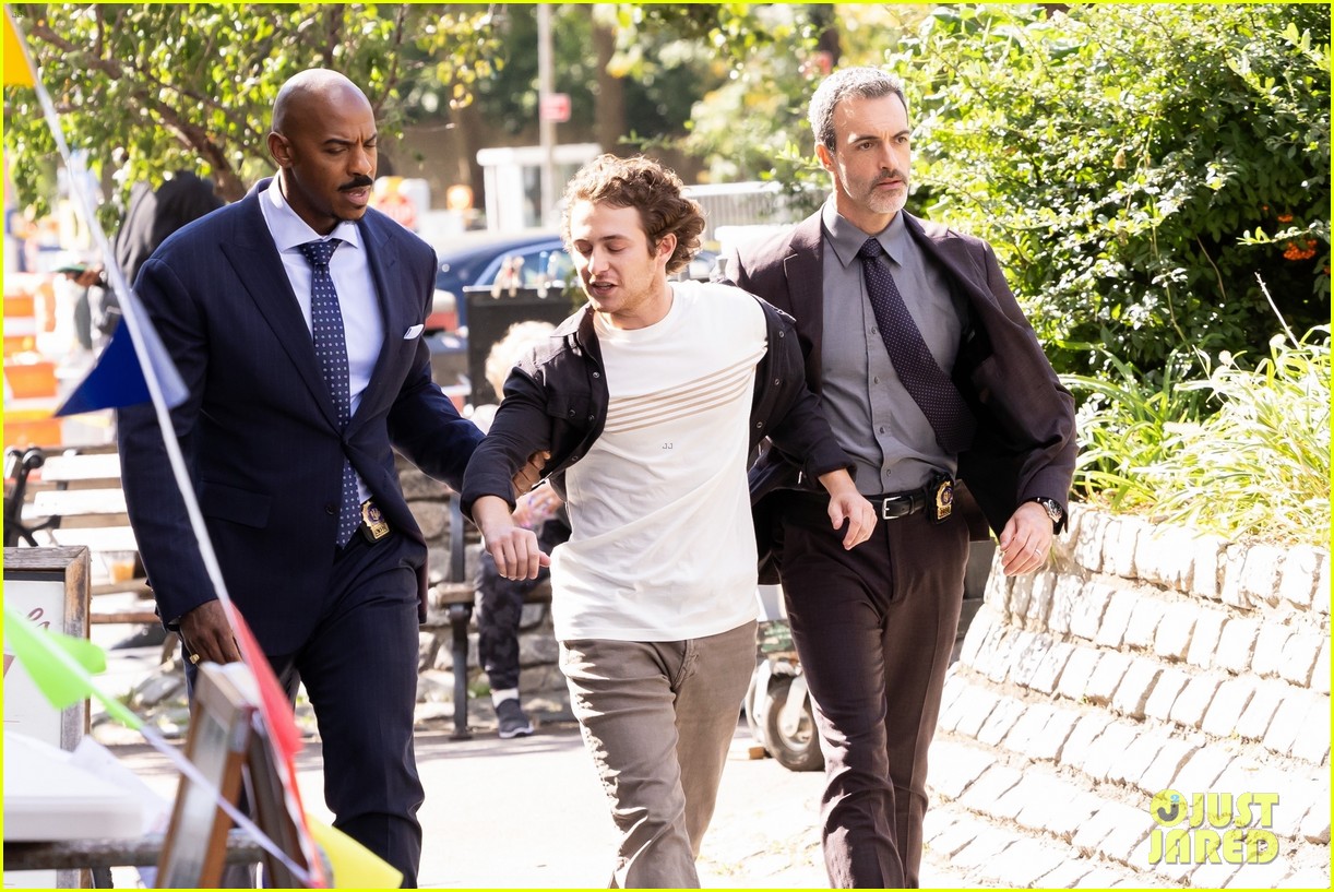 Mehcad Brooks & Reid Scott Film Arrest Scene for 'Law & Order' Season ...