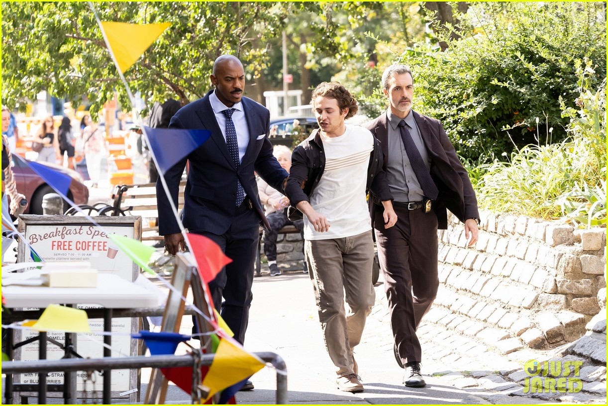 Mehcad Brooks & Reid Scott Film Arrest Scene for 'Law & Order' Season ...