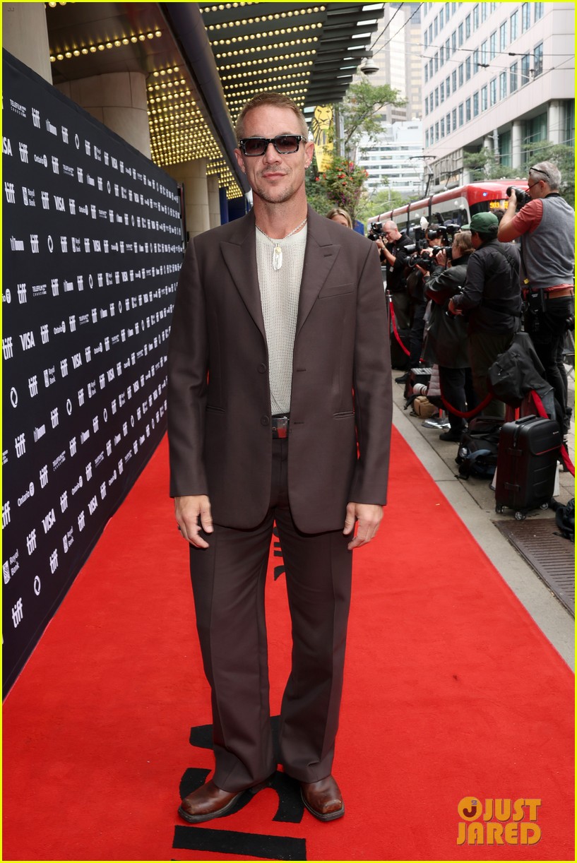 Jennifer Coolidge & Gabrielle Union Get Support from Dwyane Wade at ...