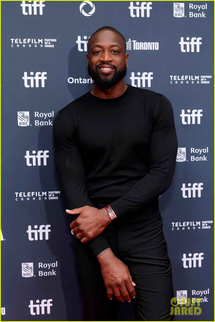 Jennifer Coolidge & Gabrielle Union Get Support from Dwyane Wade at ...