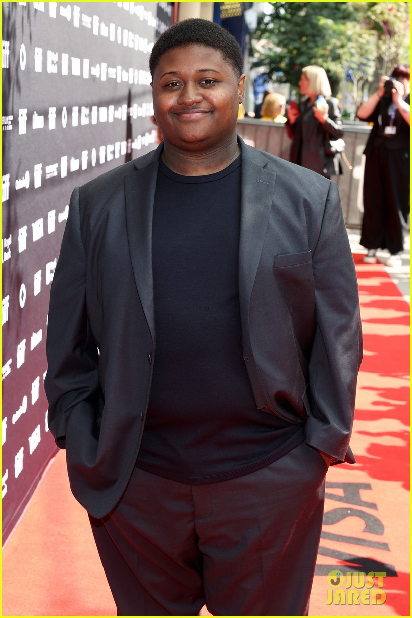 Jennifer Coolidge & Gabrielle Union Get Support from Dwyane Wade at ...