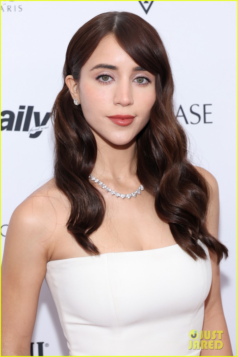 Rihanna Makes Surprise Appearance at Daily Front Row Fashion Media ...