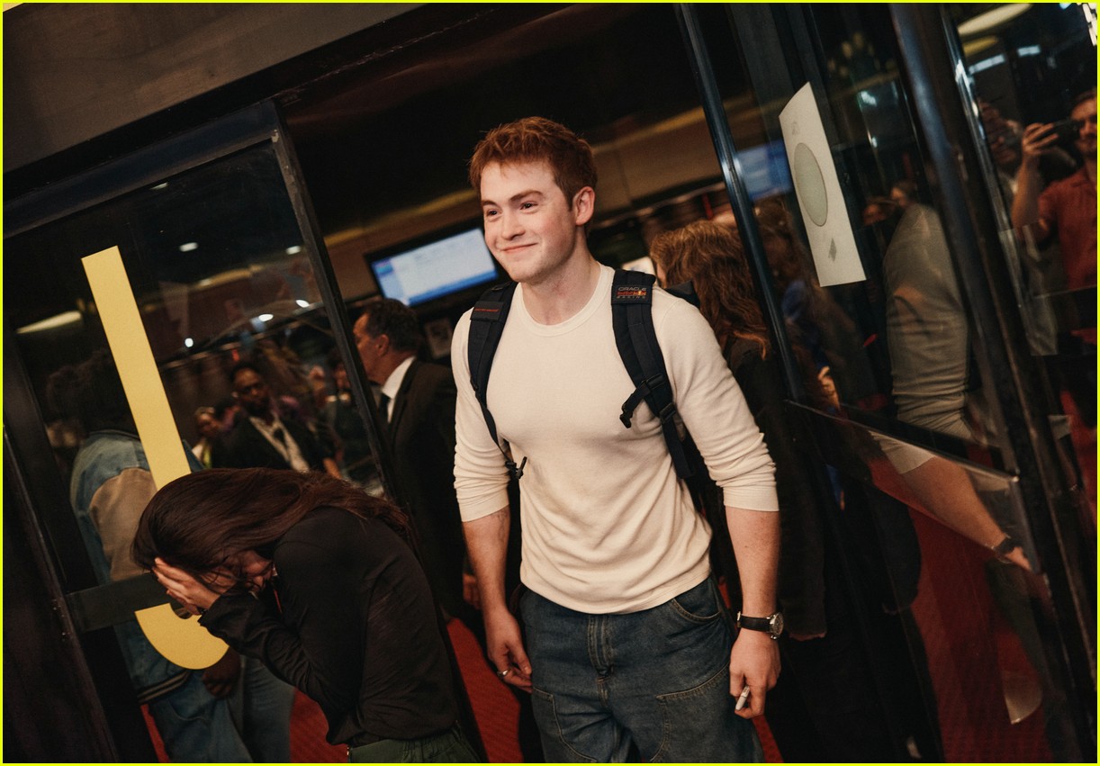 Go Behind-the-Scenes at Rachel Zegler & Kit Connor's Broadway Debut in ...