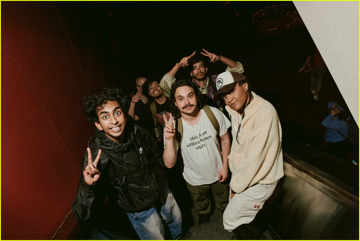 Go Behind-the-Scenes at Rachel Zegler & Kit Connor's Broadway Debut in ...