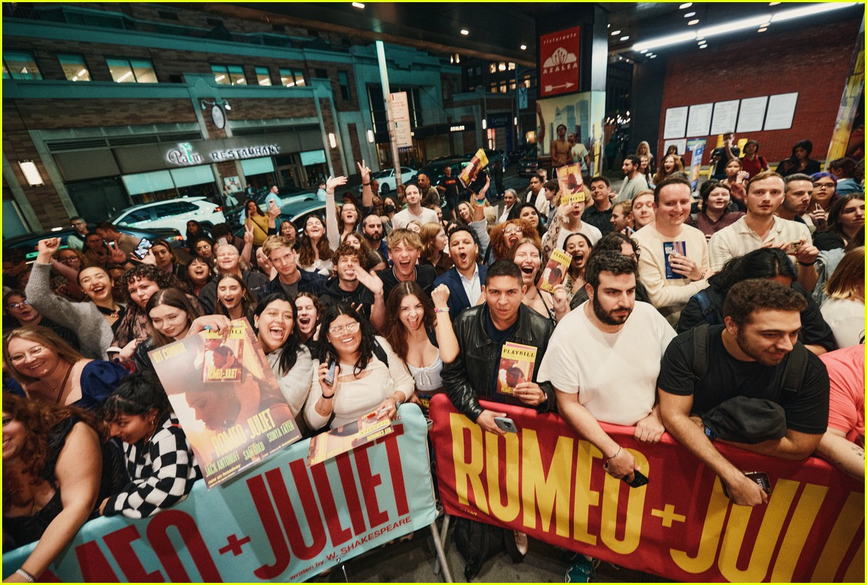 Go Behind-the-Scenes at Rachel Zegler & Kit Connor's Broadway Debut in ...