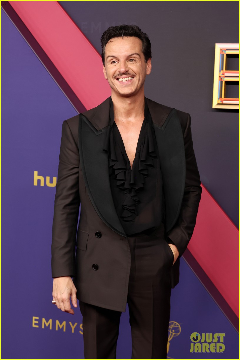 Andrew Scott & Dakota Fanning Bring 'Ripley' to Emmy Awards 2024: Photo ...